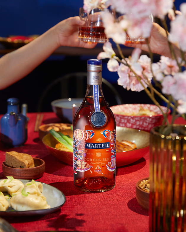 Martell Cognac France Cordon Bleu 1L The Epic Voyage Edition by Pierre Marie Travel Retail ...